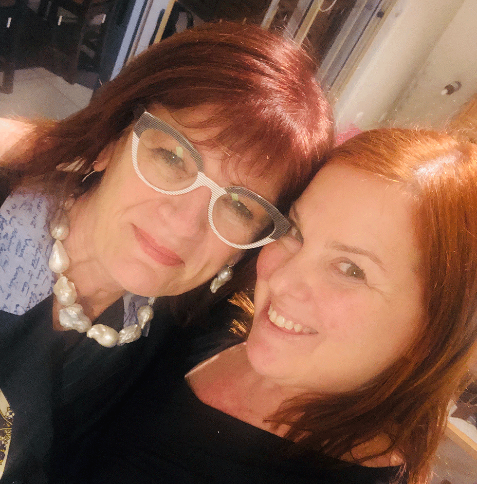 Podcast 002 - Debra Cerasa - CEO, Leader, Celebrant - Woman Beyond 40